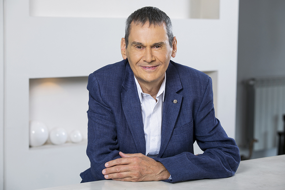 Del pequeño locutor al líder motivador: la historia desconocida de ...